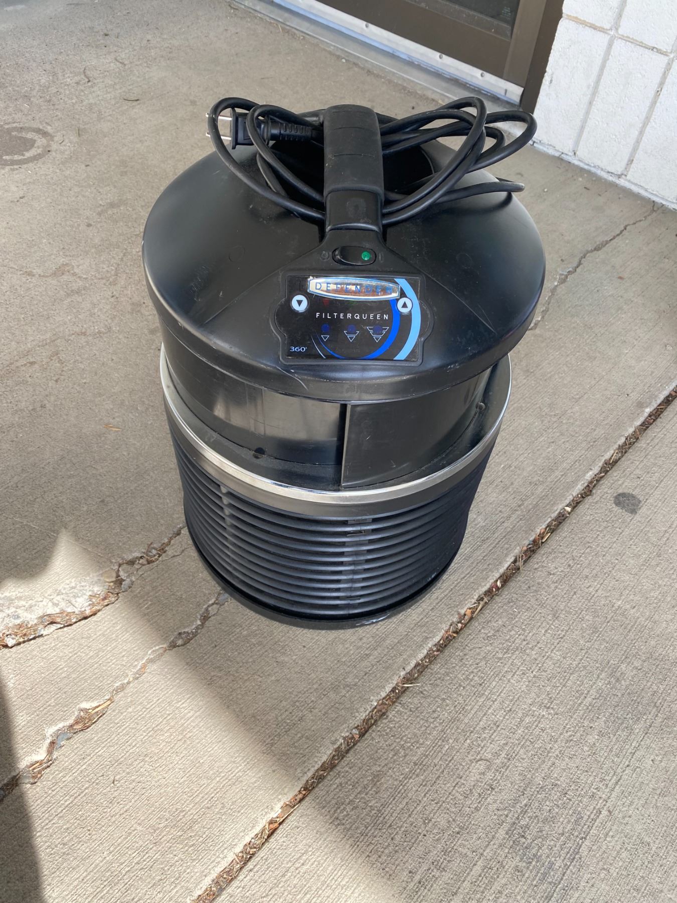 Defender filter queen