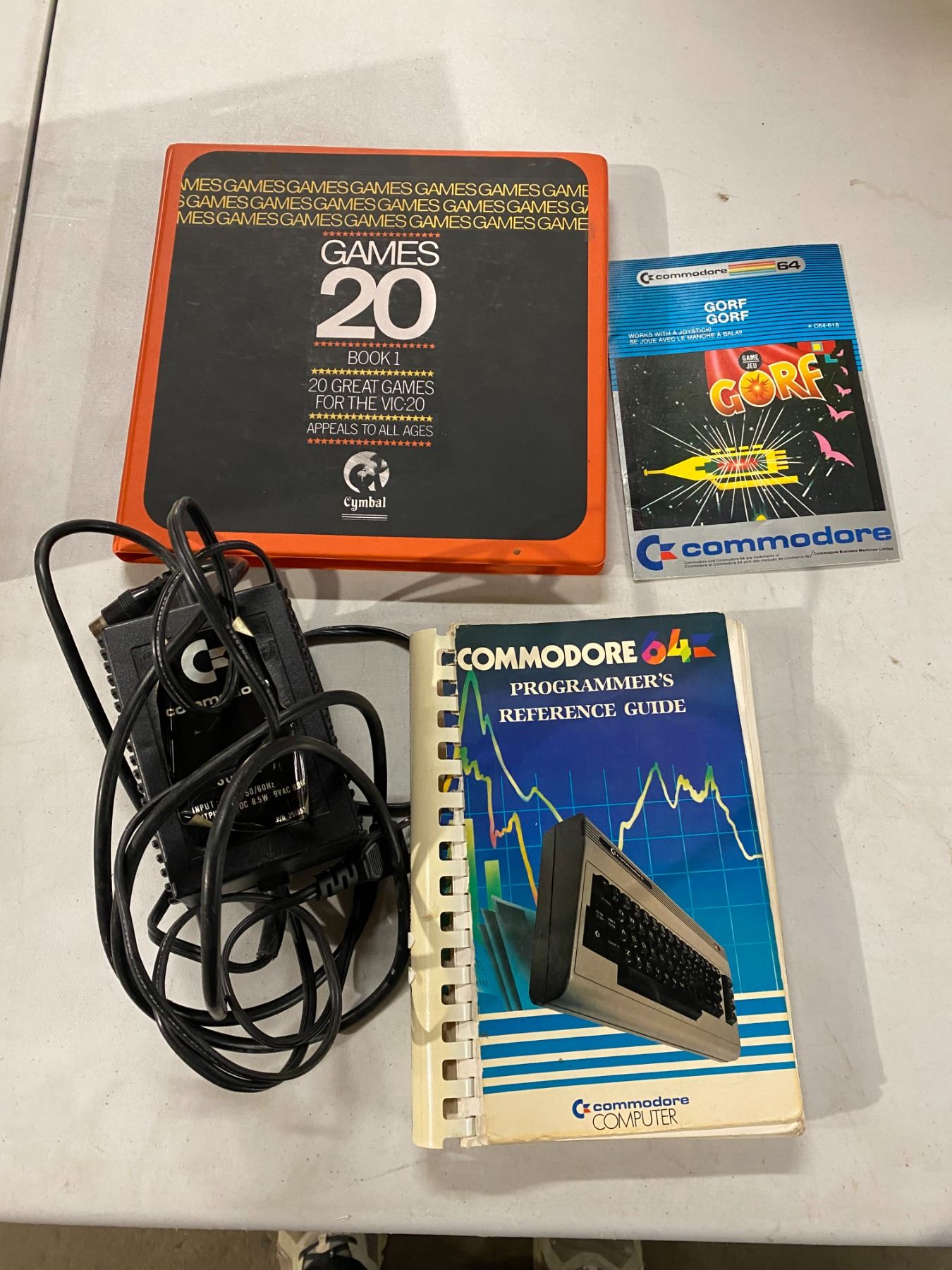 Commodore 64 programmers ref guide/power supply/games