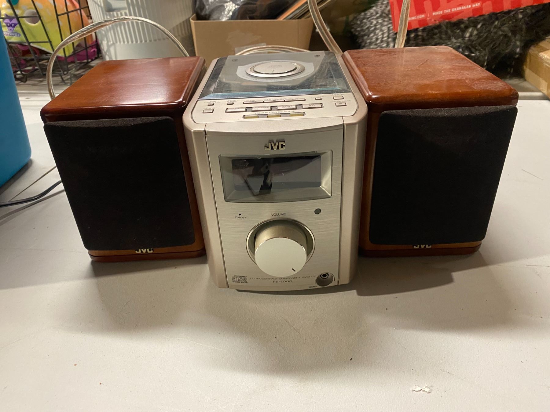 JVC shelf cd/radio player