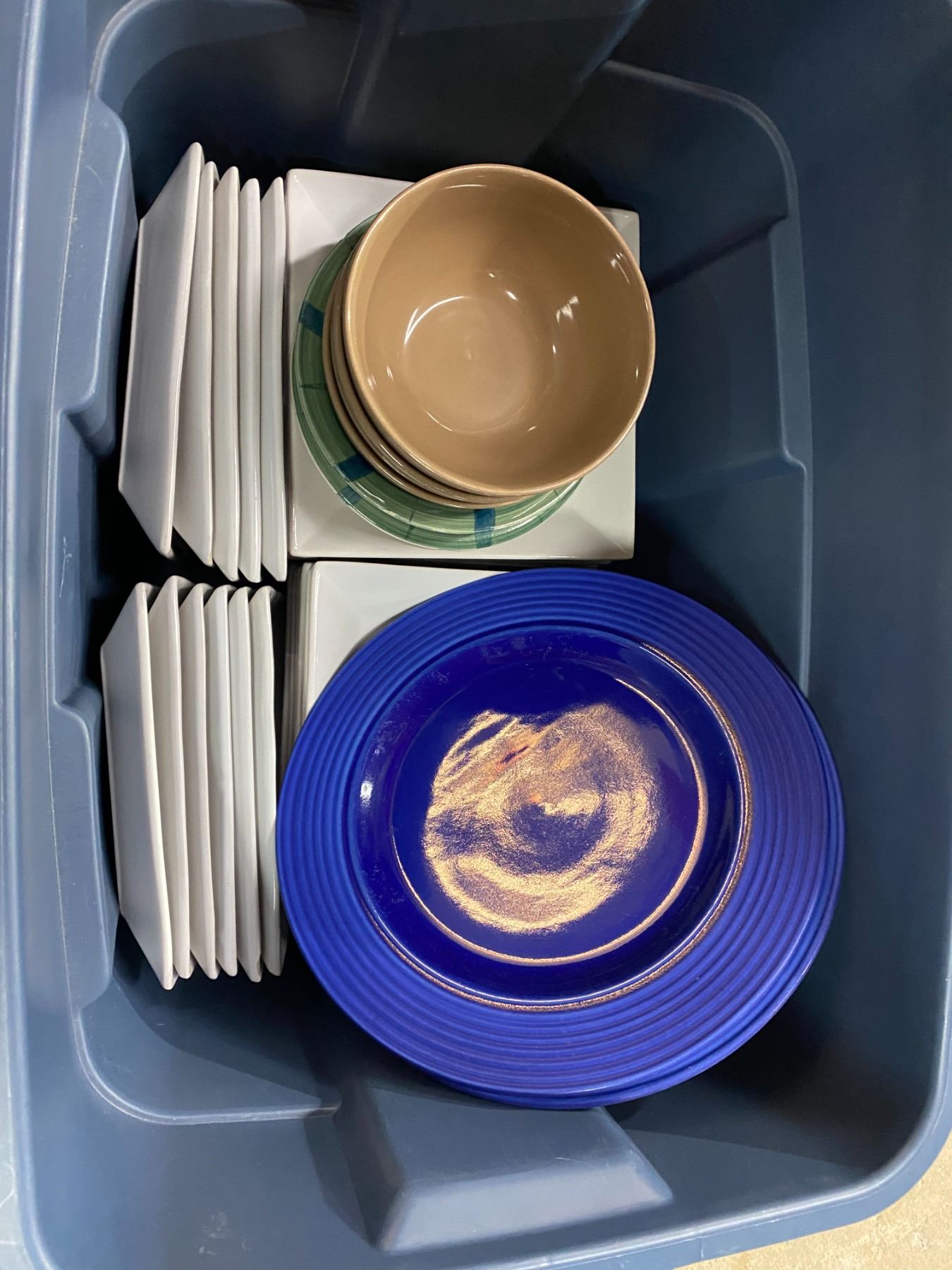 Plates and bin with lid