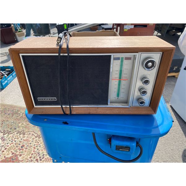 Panosonic radio