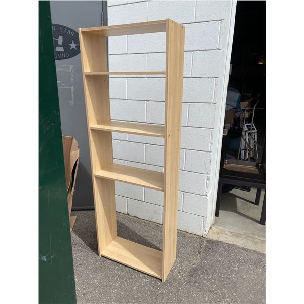 Adjustable shelf