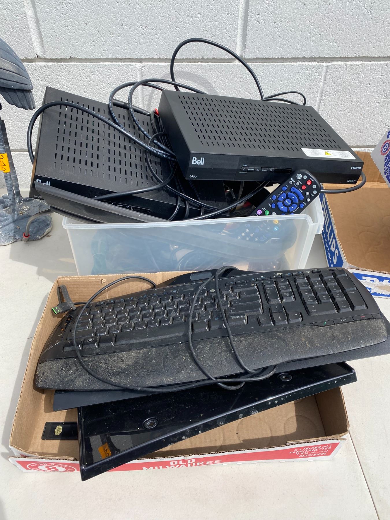 Bell boxes and keyboard