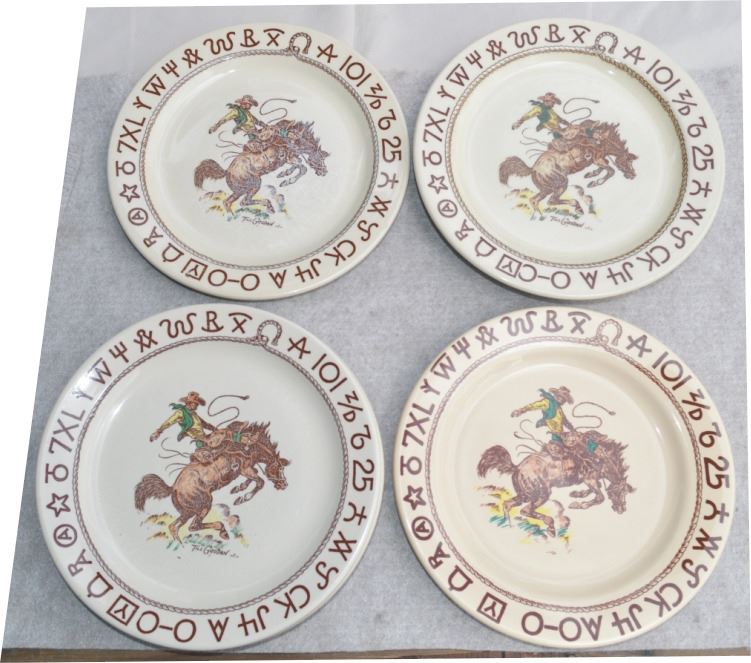Wallace China Western Ho Rodeo pattern, eight 10 ½” dinner plates