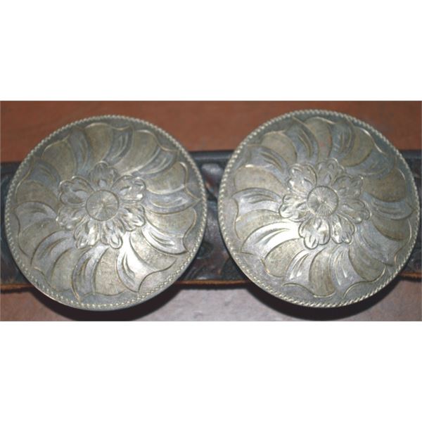silver floral pattern 1 ¾” conchos