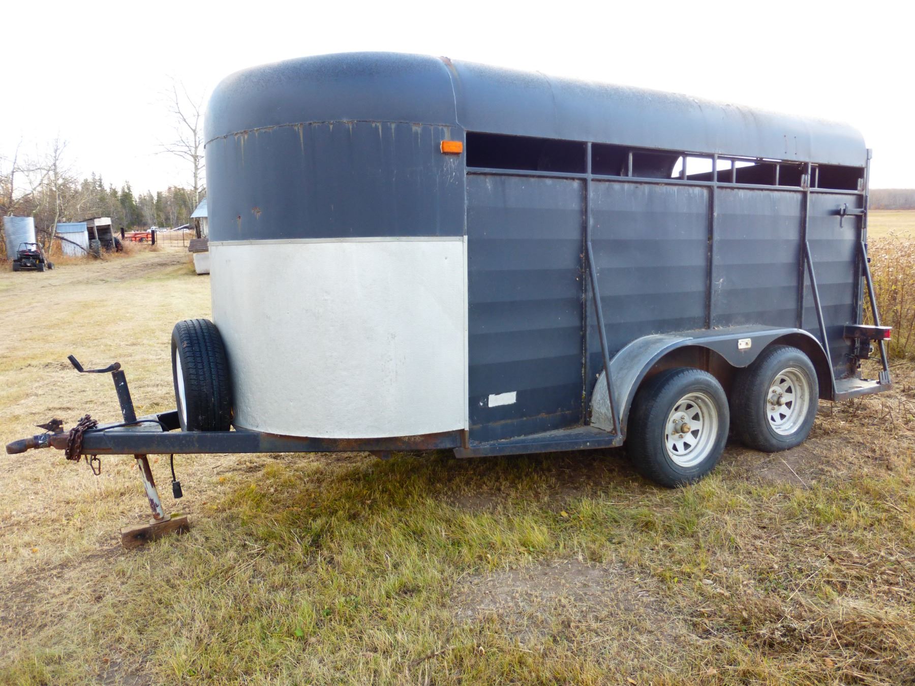 Bergen Tandem axle ball hitch stock trailer, 14', #2B9SE73B7MD025199