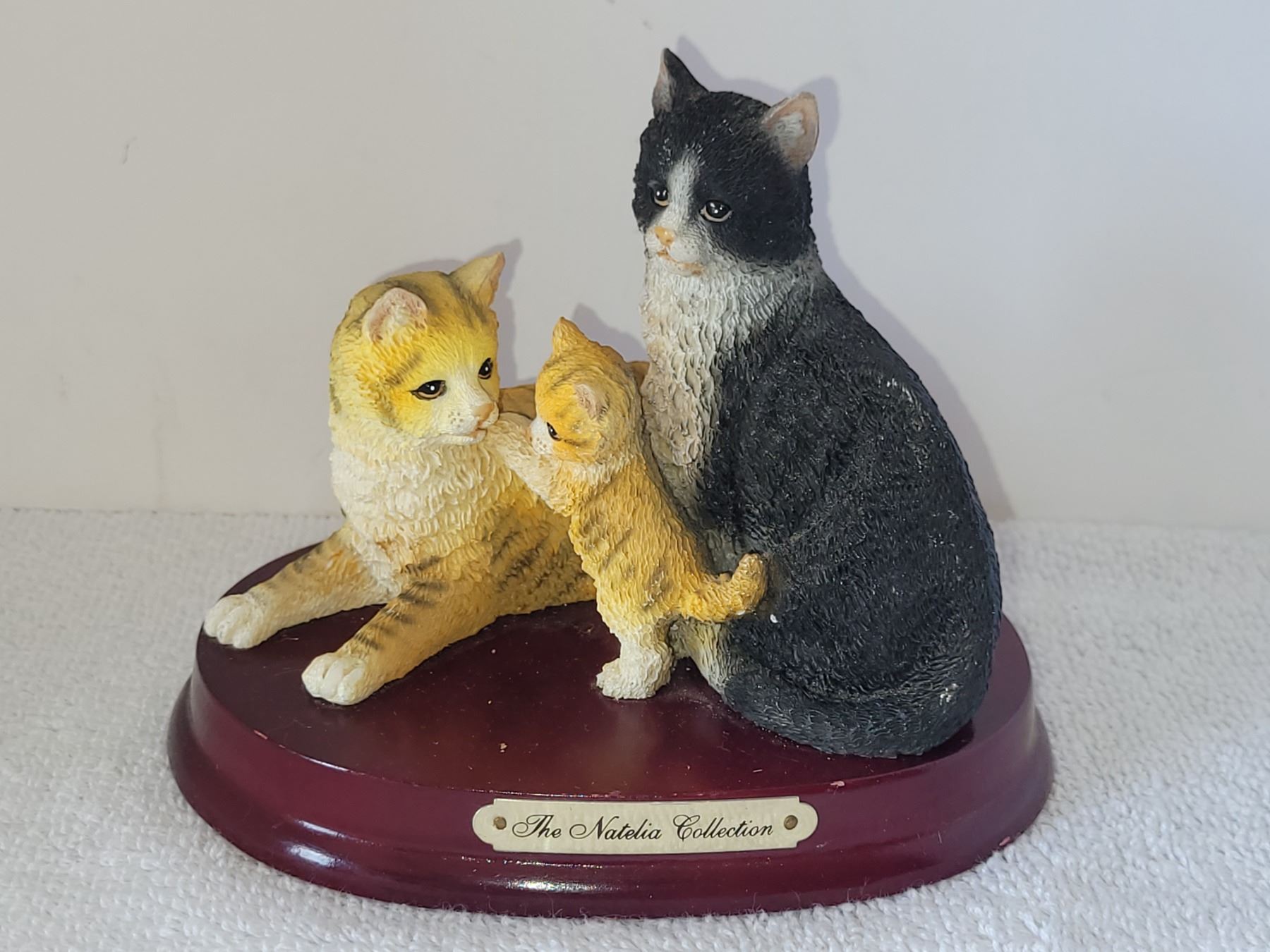 THE NATELIA COLLECTION 3 CATS