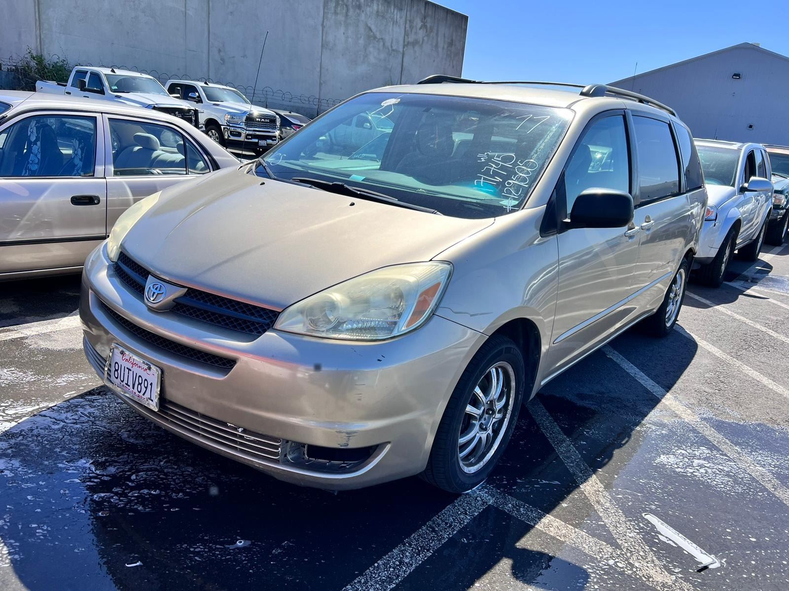 2004 Toyota Sienna CE 7 Passenger