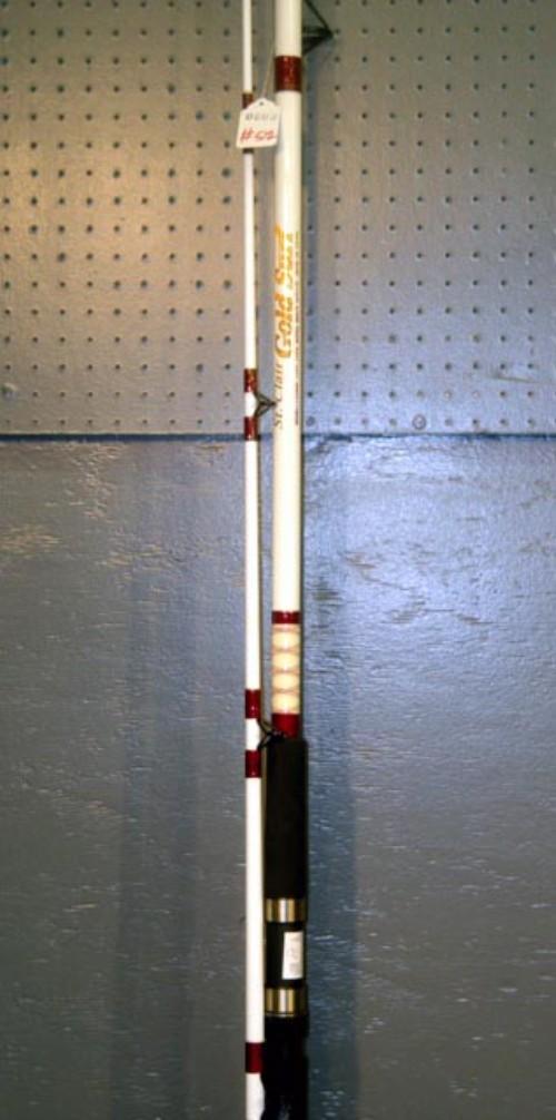 SAINT CLAIRE GOLD SURF FISHING SHORE POLE