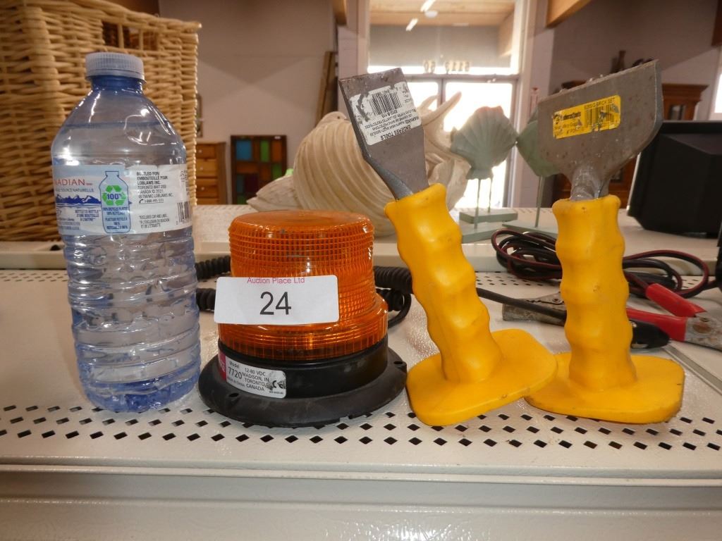 enderes tools & becon light