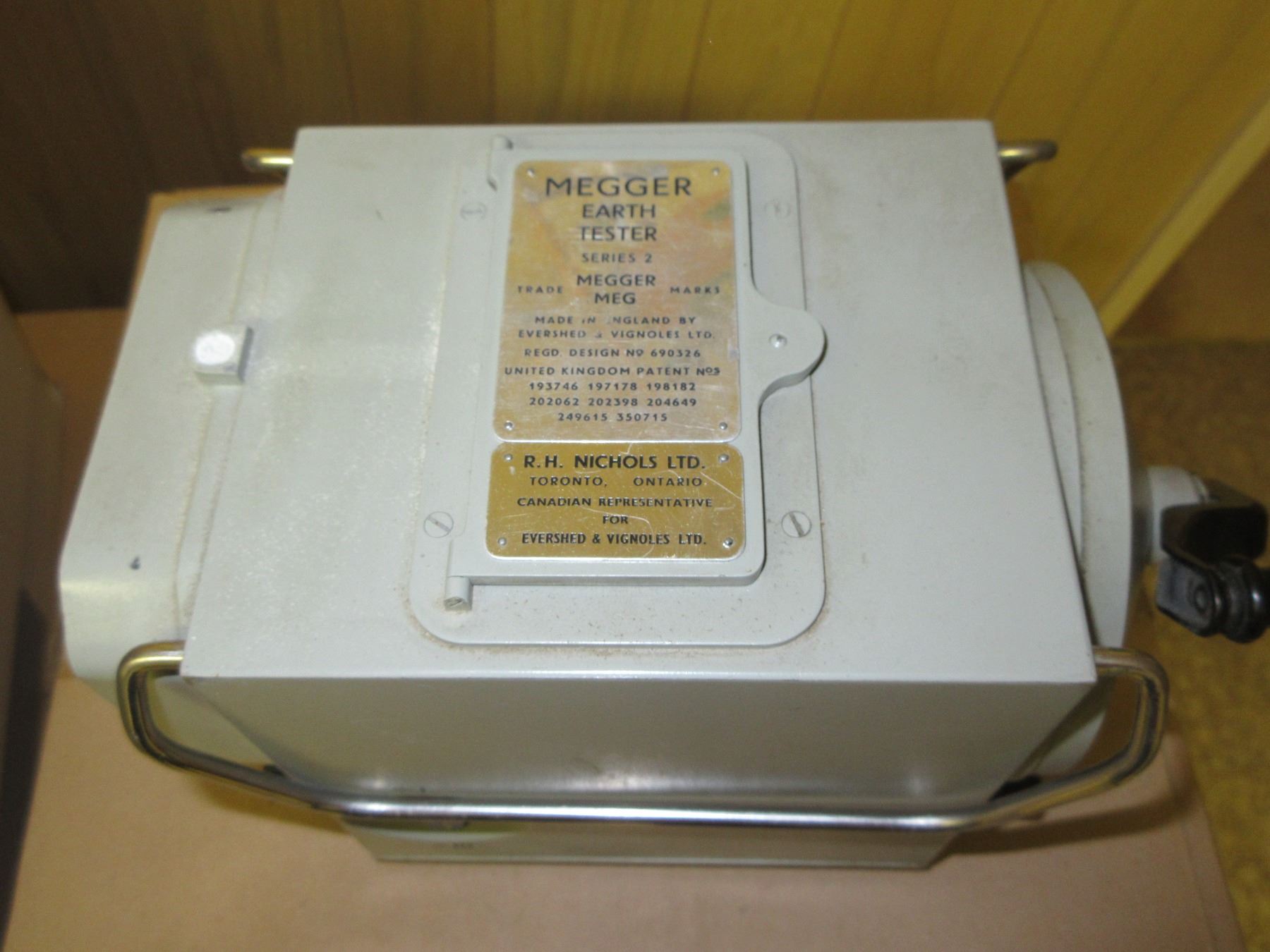 POOL ROOM: MEGGER EARTH TESTER & CASE