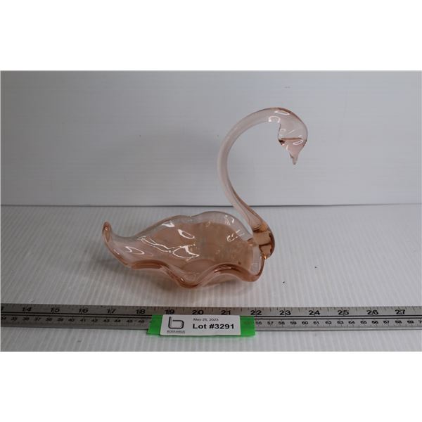Glass Art Swan Bodnarus Auctioneering