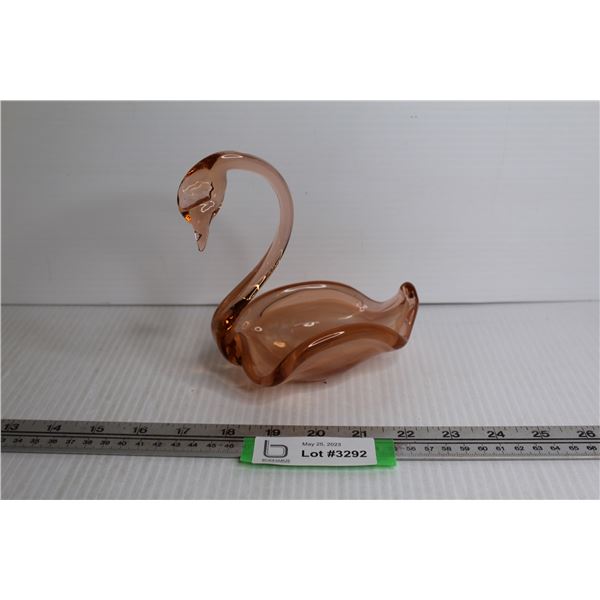 Glass Art Swan Bodnarus Auctioneering