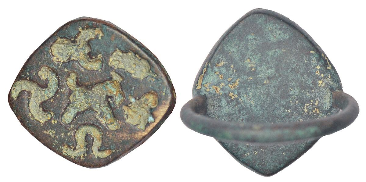 Ancient India: Ancient Malwa/Deccan - uninscribed bronze signet ring of ...