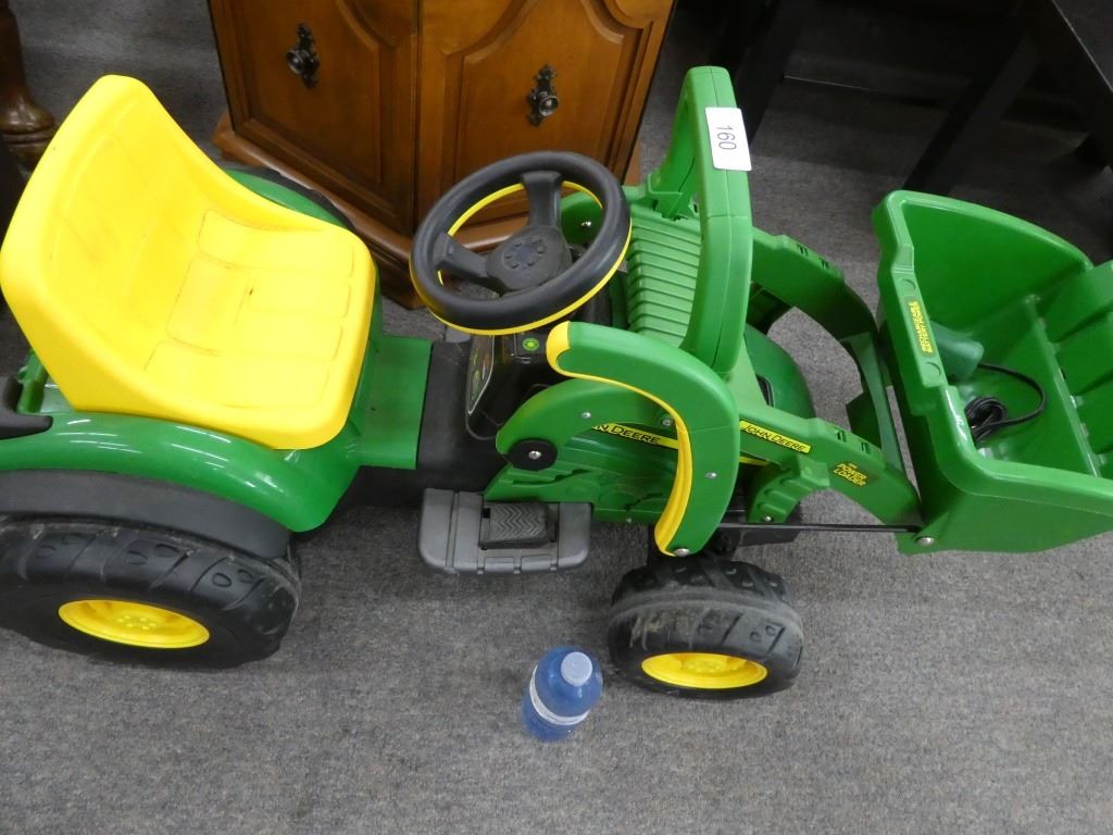 John Deere toy tractor rechargeable battery power