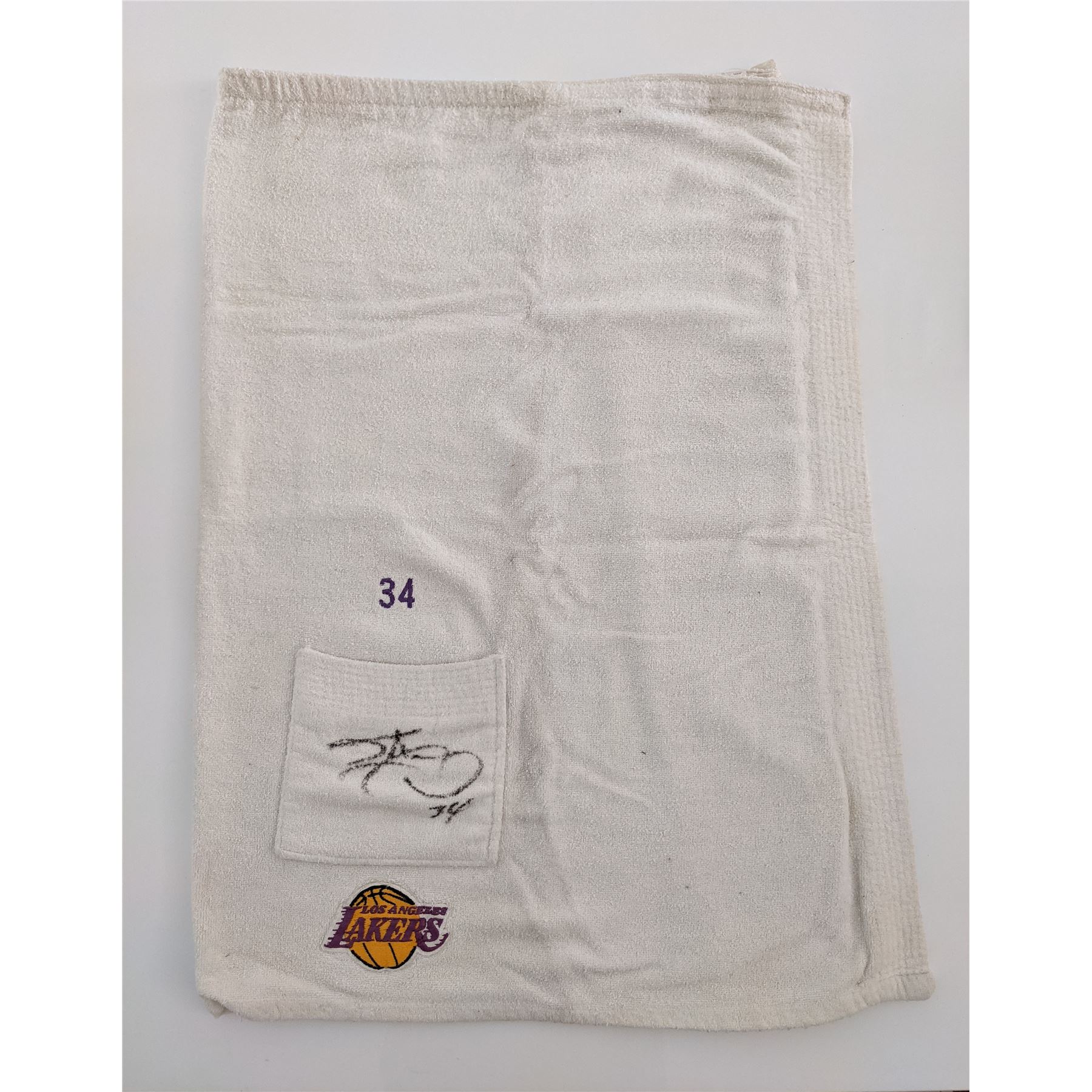 Official Los Angeles Lakers Towel Signed by Shaquille O'Neal