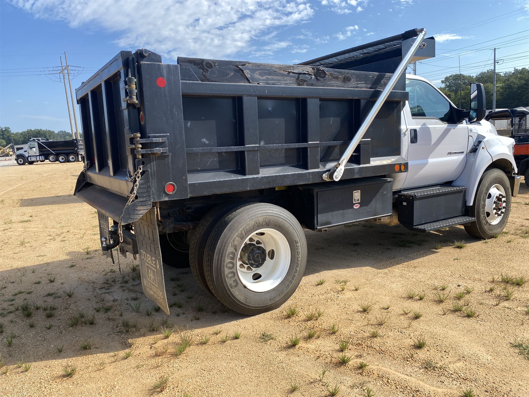 2019 FORD F750 Dump Truck - J.M. Wood Auction Company, Inc.