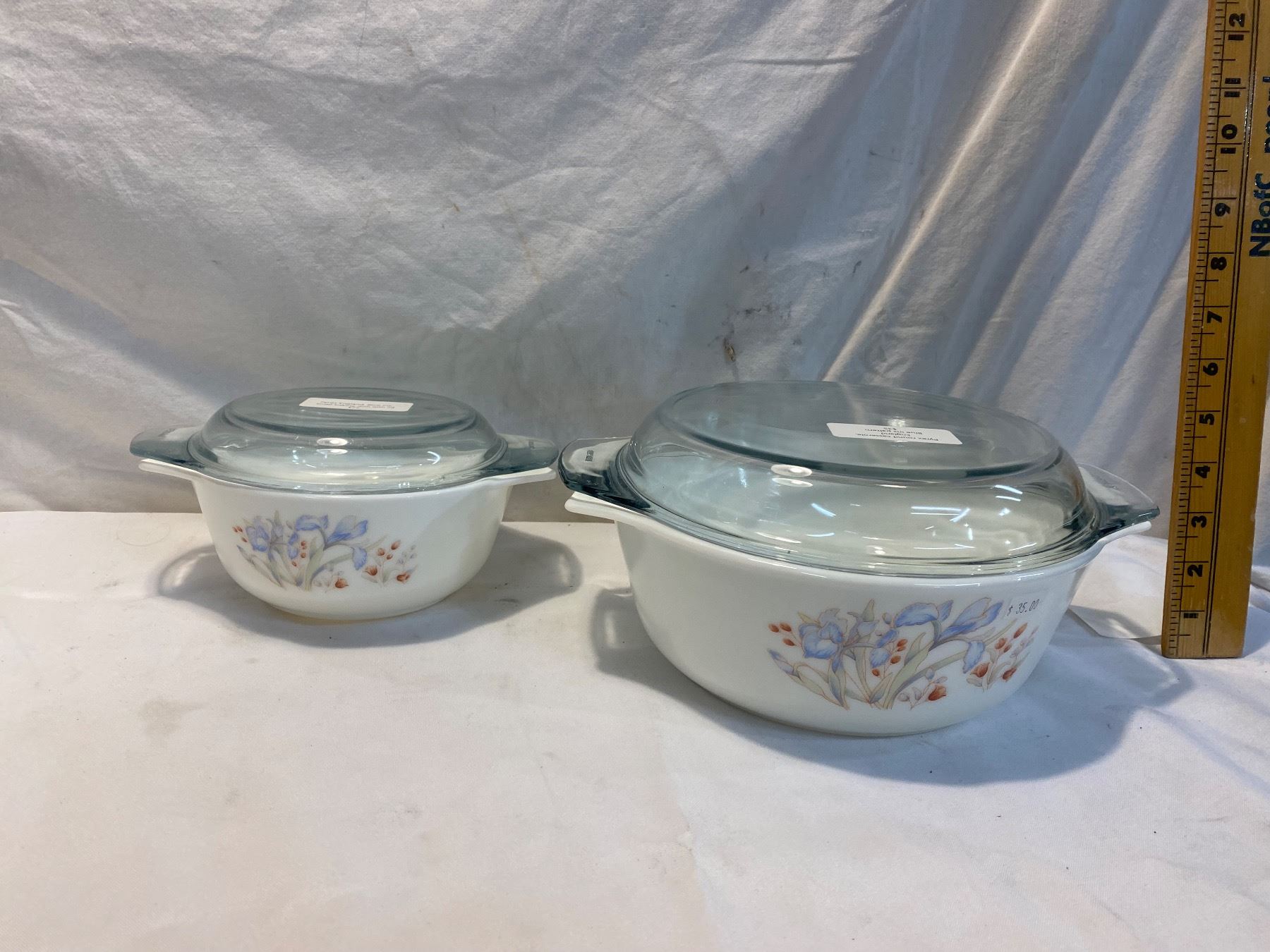 Pyrex cooking lidded dishes