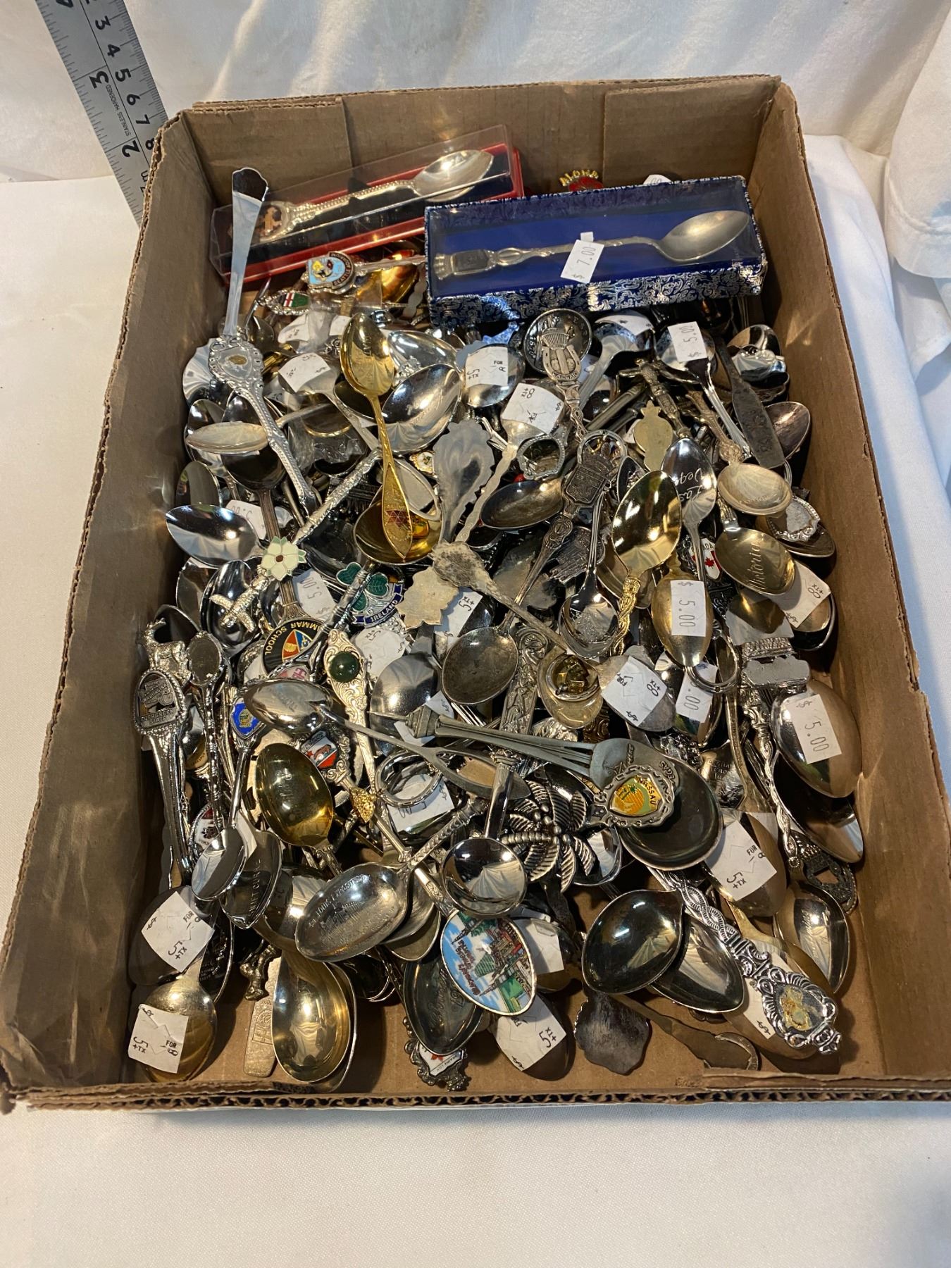 Collector spoon lot