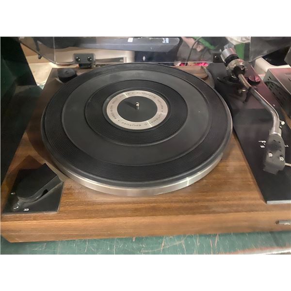 Realistic record player