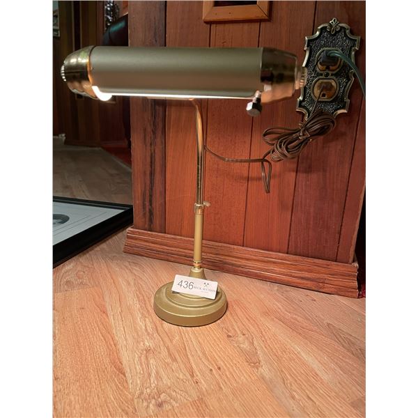Lamp Beck Auctions Inc