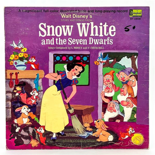 Walt Disneys Snow White And The Seven Dwarfs