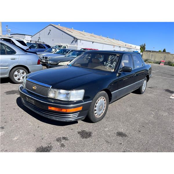 1990 Lexus LS 400