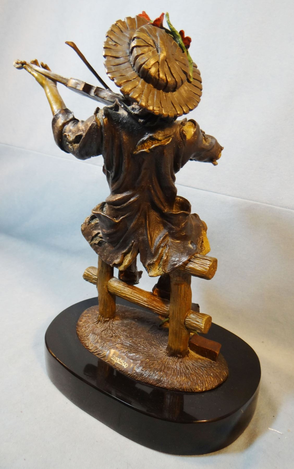 Emmett Kelly Jr./Peter Apsit, polychrome sculpture, The Maestro, 10" x 15" x 7", #203/25