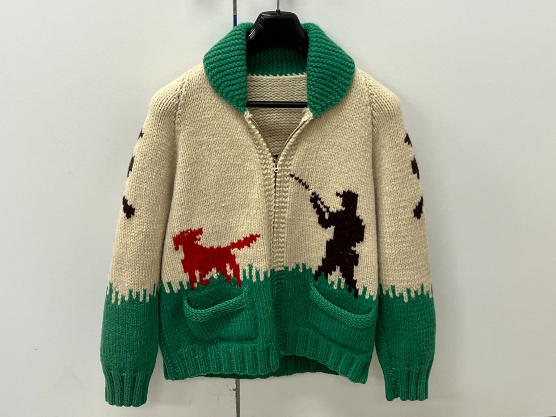Vintage Cowichan knitted hunting shooting scene Sweater