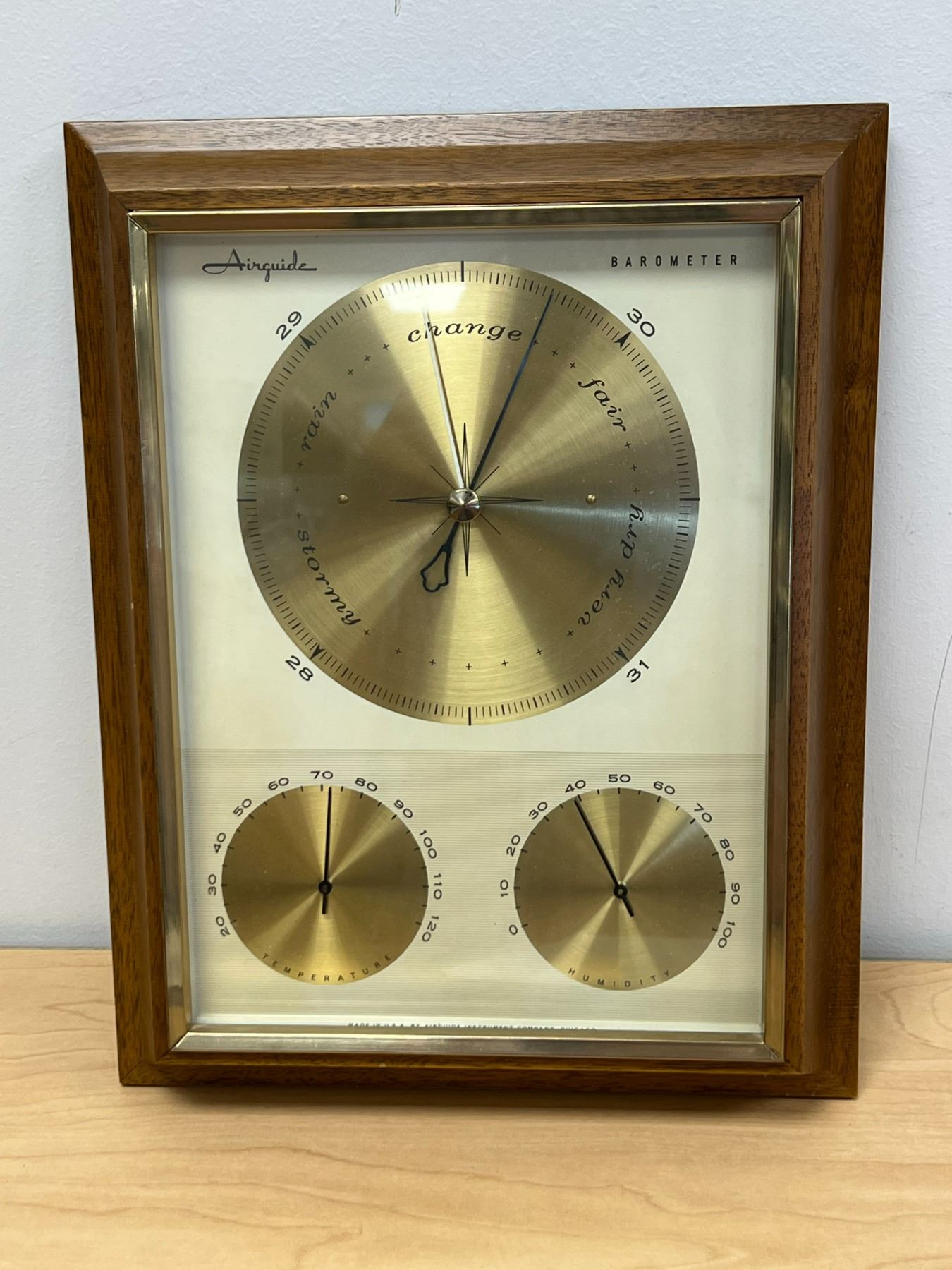 Mid Century Airguide (Chicago, USA) Framed Barometer (Frame approx: 13 ...