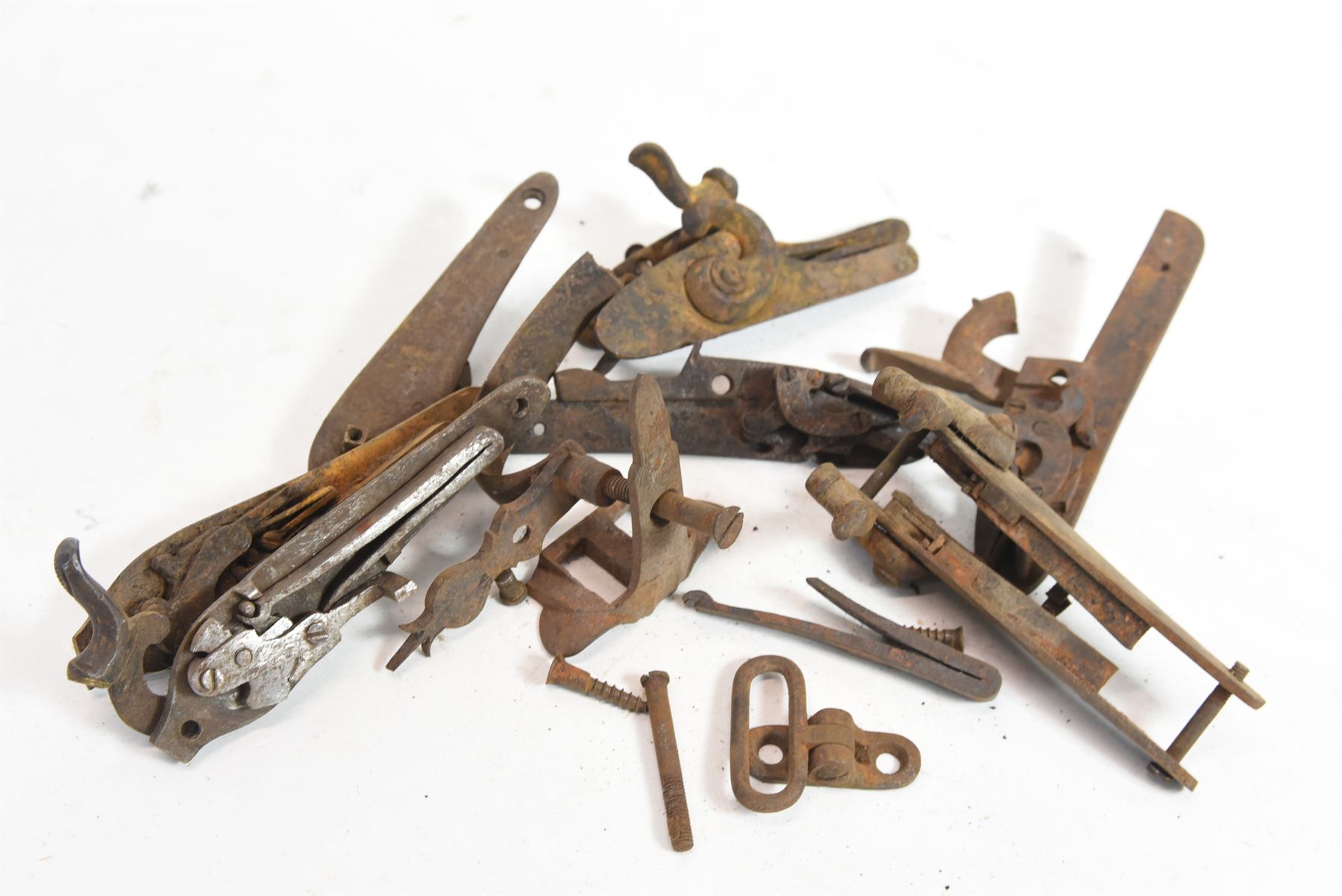Assorted Old Gun Parts Landsborough Auctions assorted-old-gun-parts-landsborough-auctions