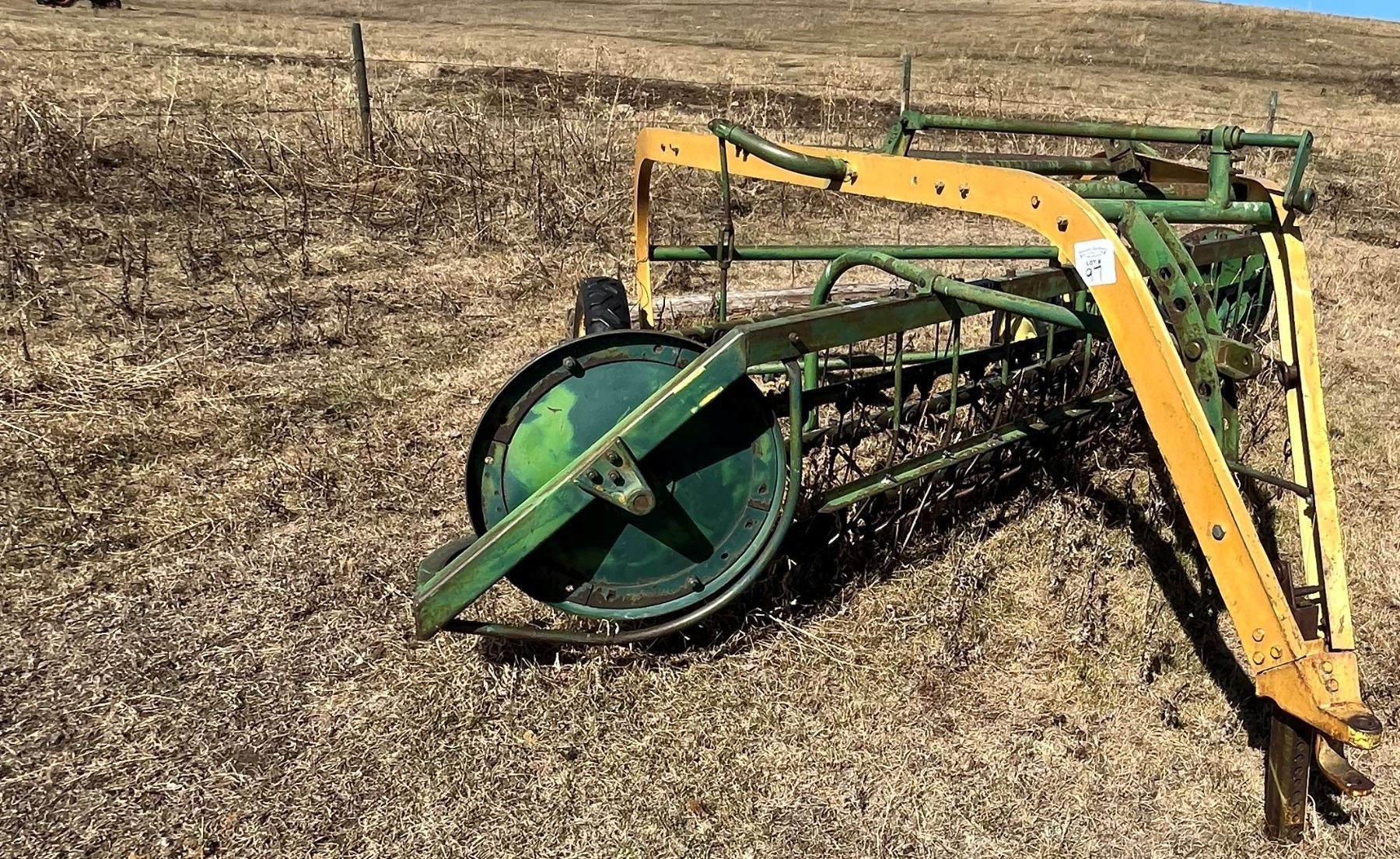 John Deere side rake