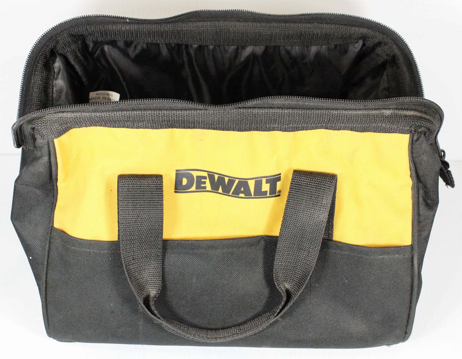 DEWALT TOOL BAG
