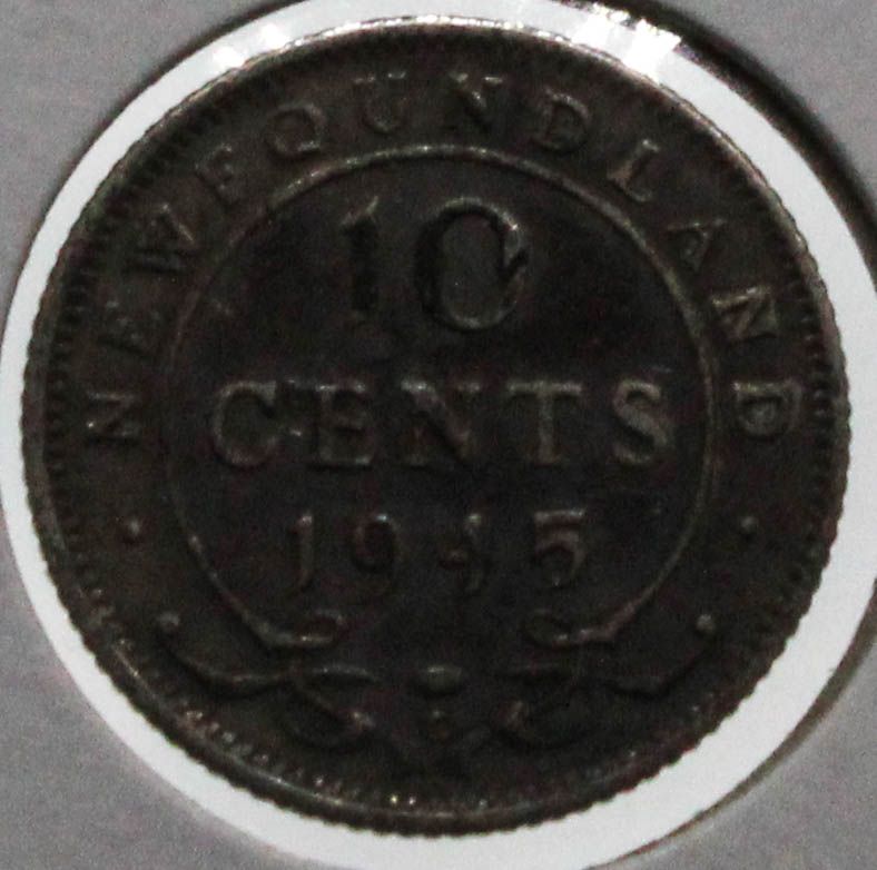 NEWFOUNDLAND 1945 SILVER 10 CENT COIN