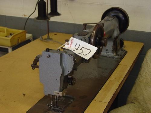 SINGER MODEL 144-WSU-35 SEWING MACHINE