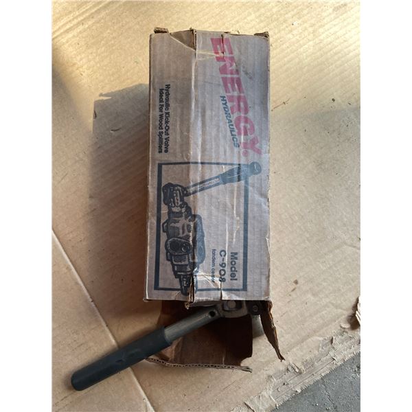 Hydraulic Kick out valve for a wood splitter