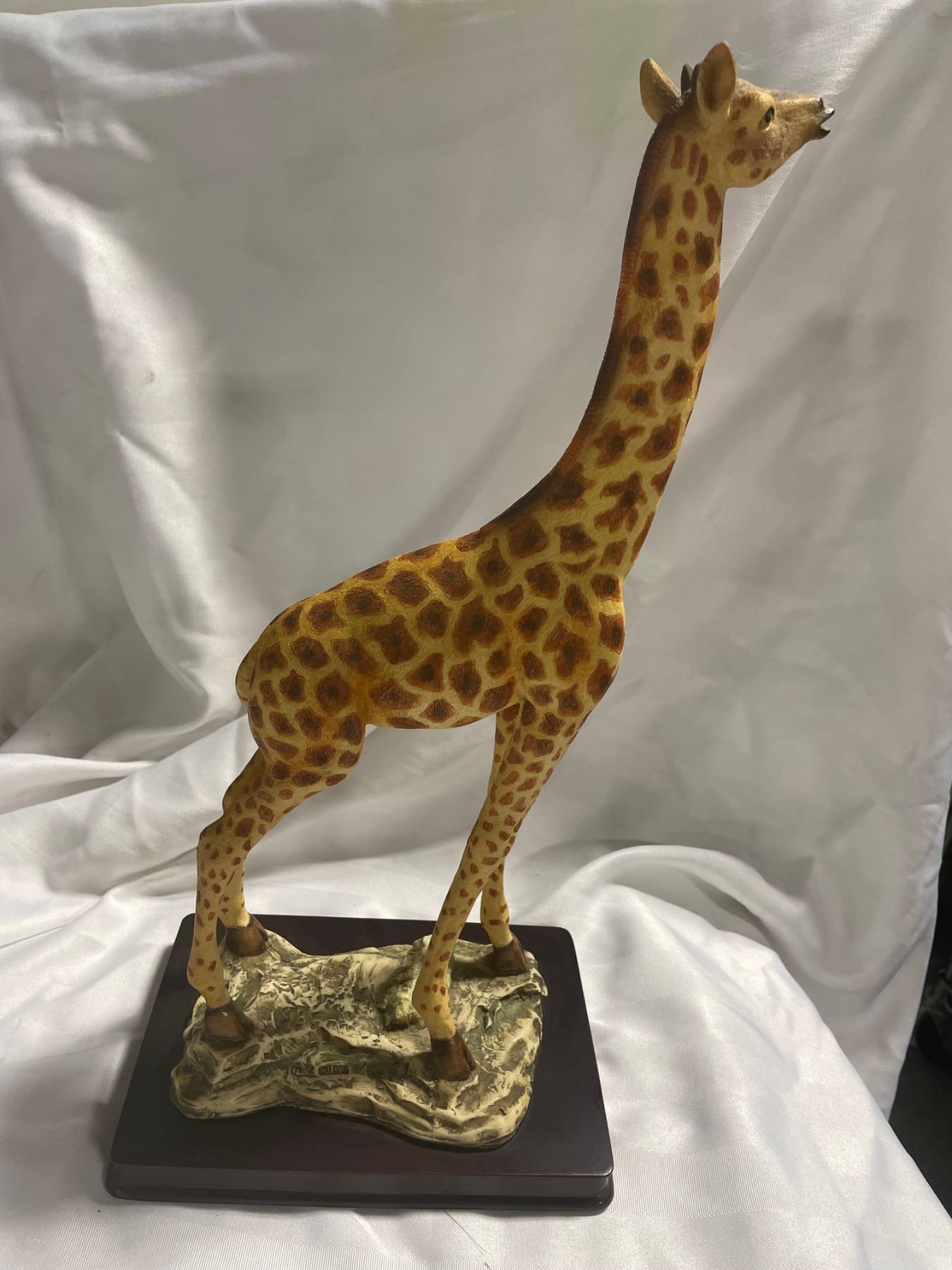 Giraffe Sculpture Resin