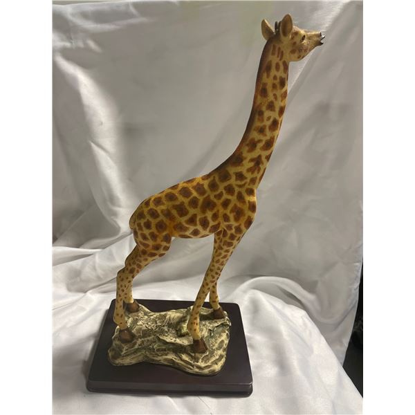 Giraffe Sculpture Resin