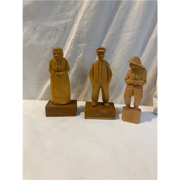 3 small wood carvings