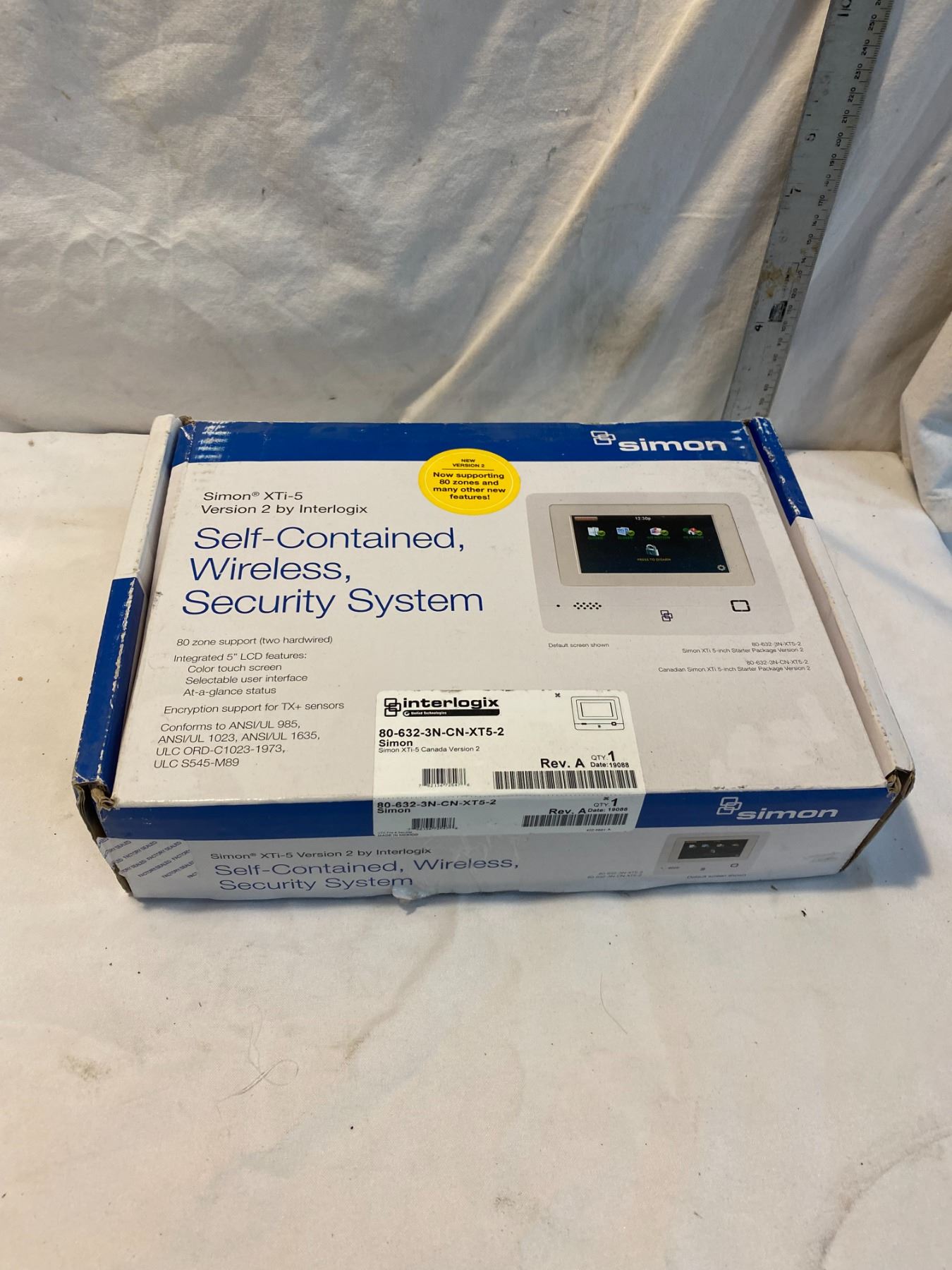 Self contained wireless security system