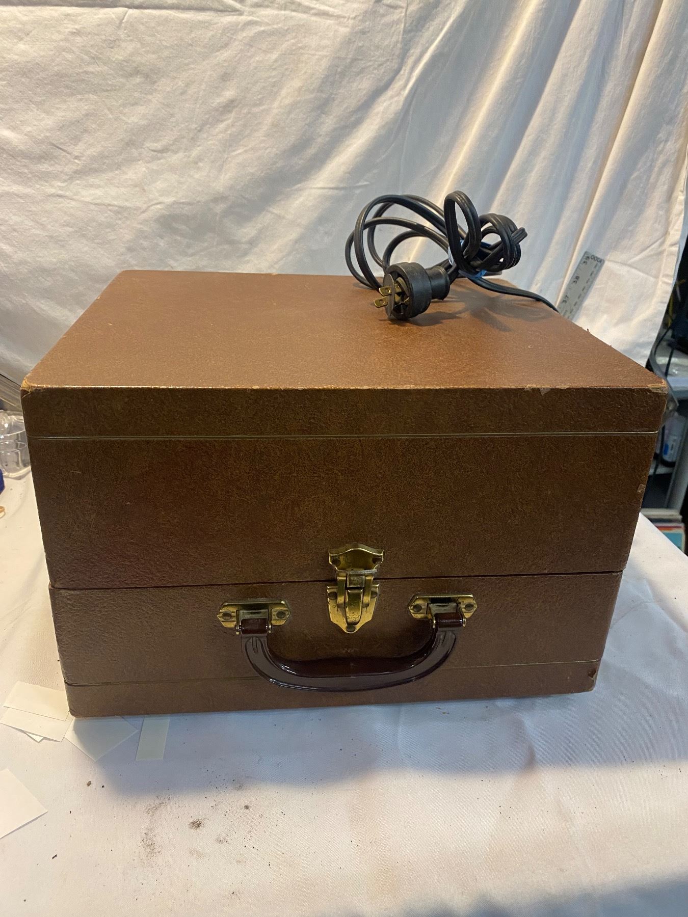 Travler monarch record player England