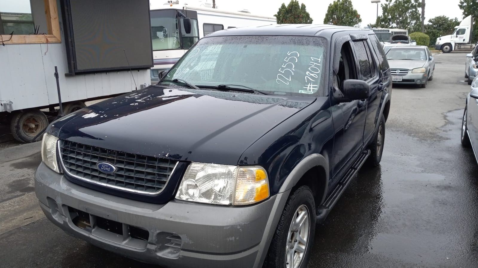 2002 Ford Explorer XLS