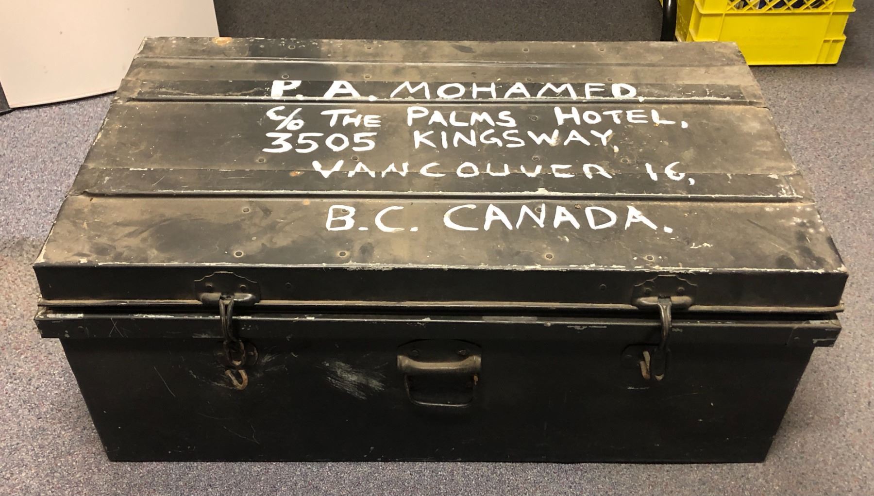 Heavy-duty black metal chest - approx. 35 1/2in wide x 20 1/2in depth x ...