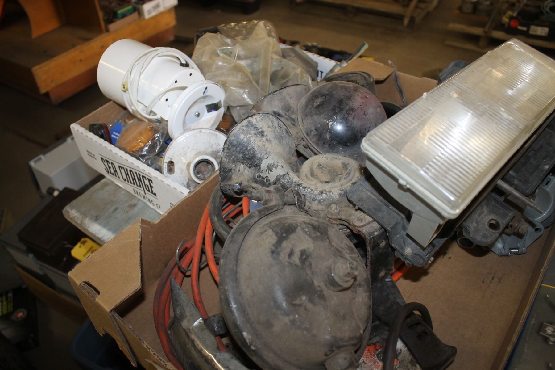 Misc. Headlights, brake pot, horns, trailer plug-ins, clearance lights ...