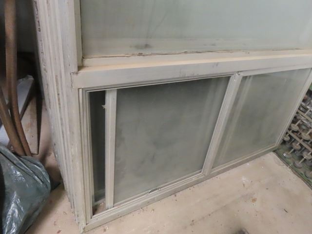 8 48 X 57 Aluminum Framed Window 8 48 X 57 Aluminum Framed Window