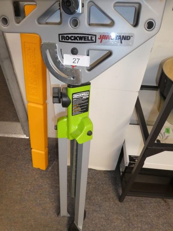Rockwell Jawstand