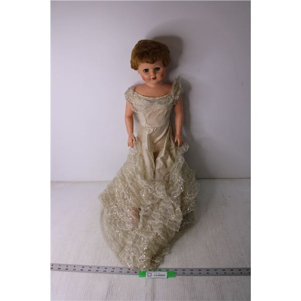 Vintage Doll Bodnarus Auctioneering