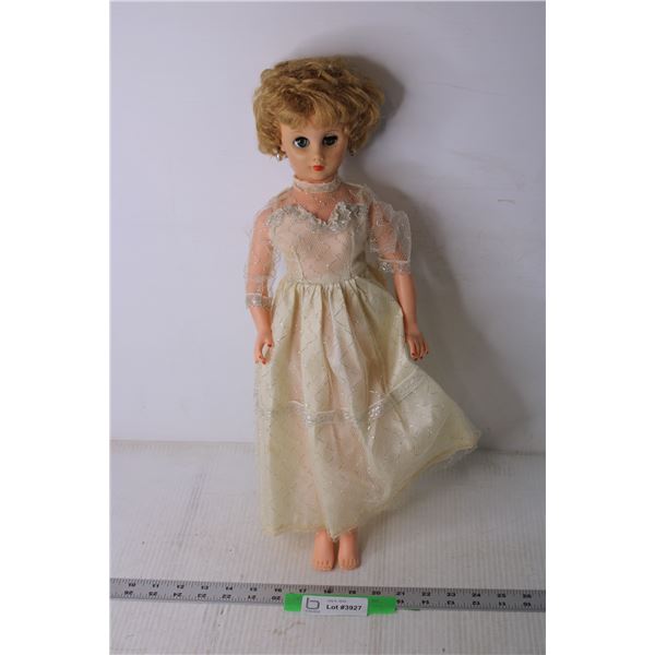 Vintage Doll Bodnarus Auctioneering