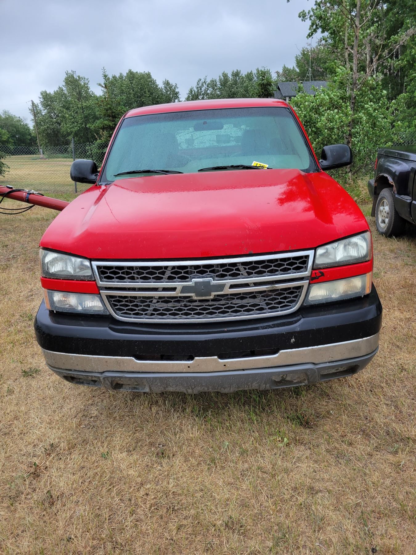 2005 Chev. 2500 Red, Reg cab, V8 Auto, 2x4, Red, 279,490 Km, Air, rear ...