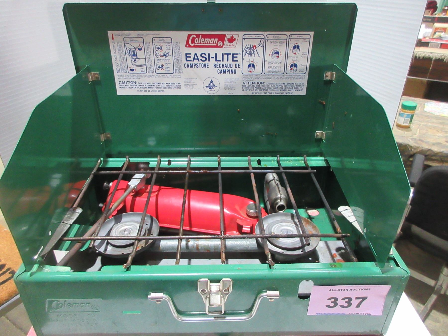 SHOP: COLEMAN EASI-LITE TOURIST 2 BURNER CAMP STOVE IN ORIGINAL BOX